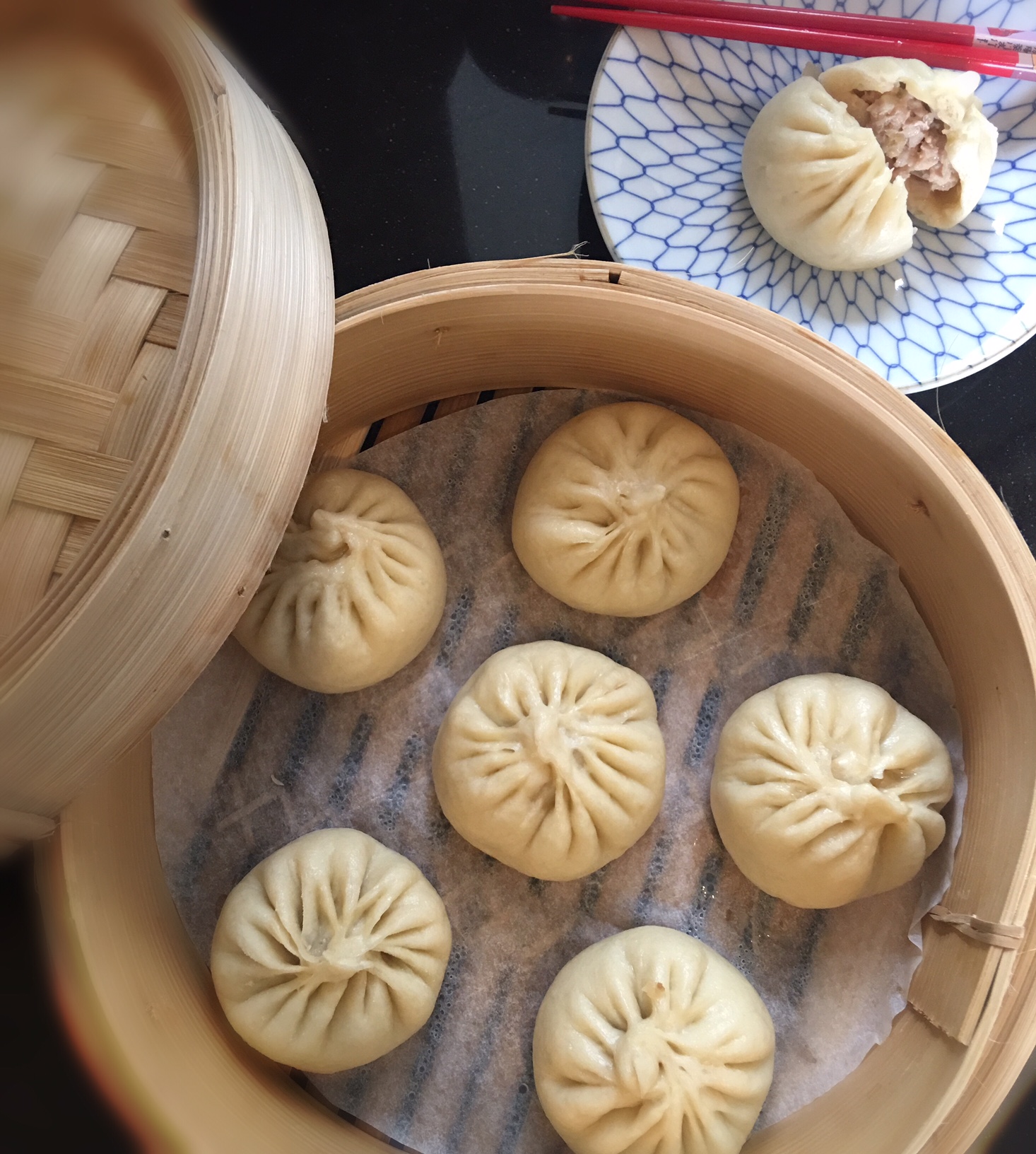 Chinese Pao 猪肉白菜包zhū ròu bái cài bāo